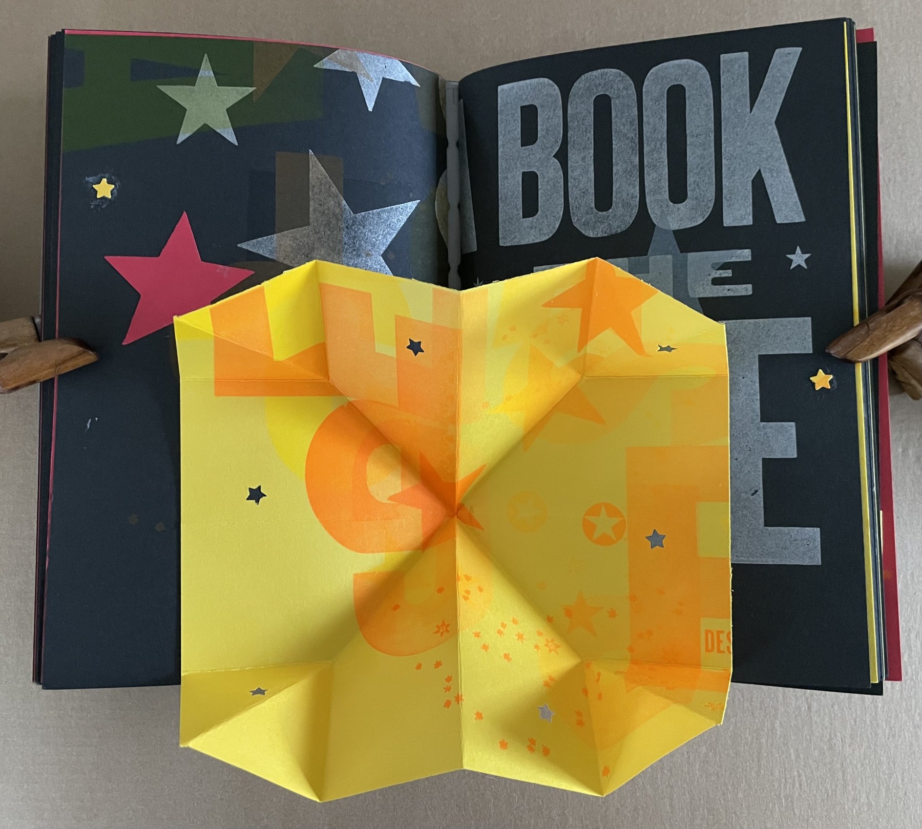 Structures – Books On Books